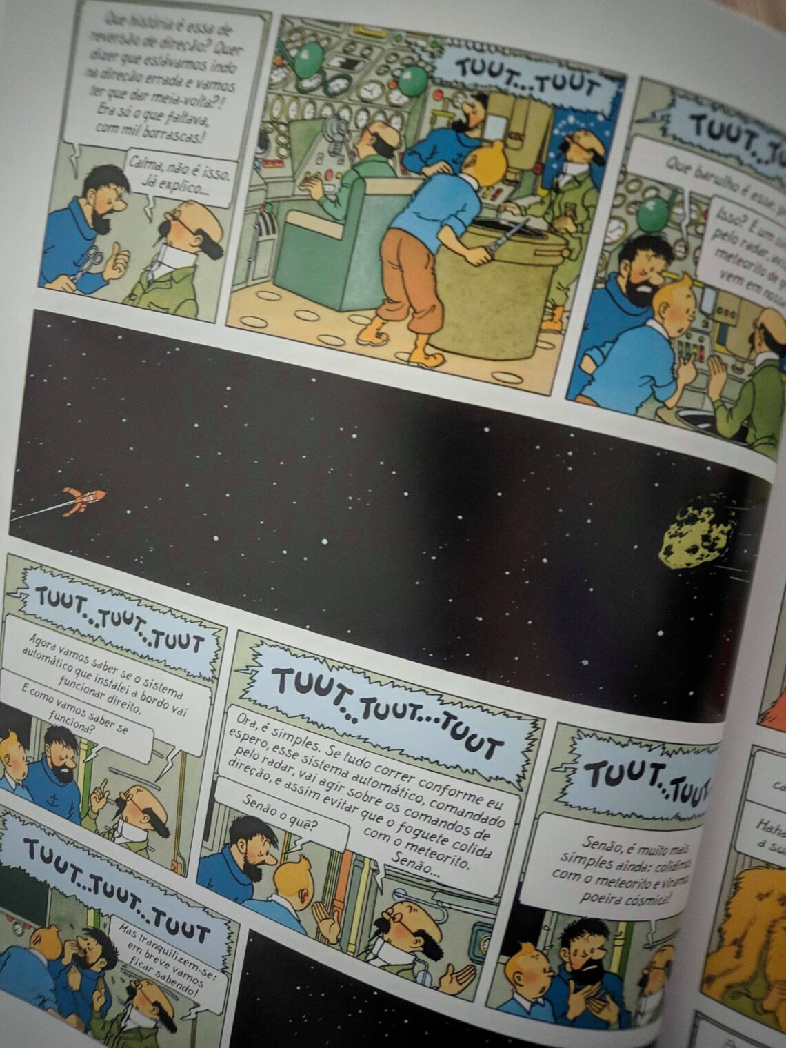 Tintim e a Lua, de Hergé - Prateleira de Cima